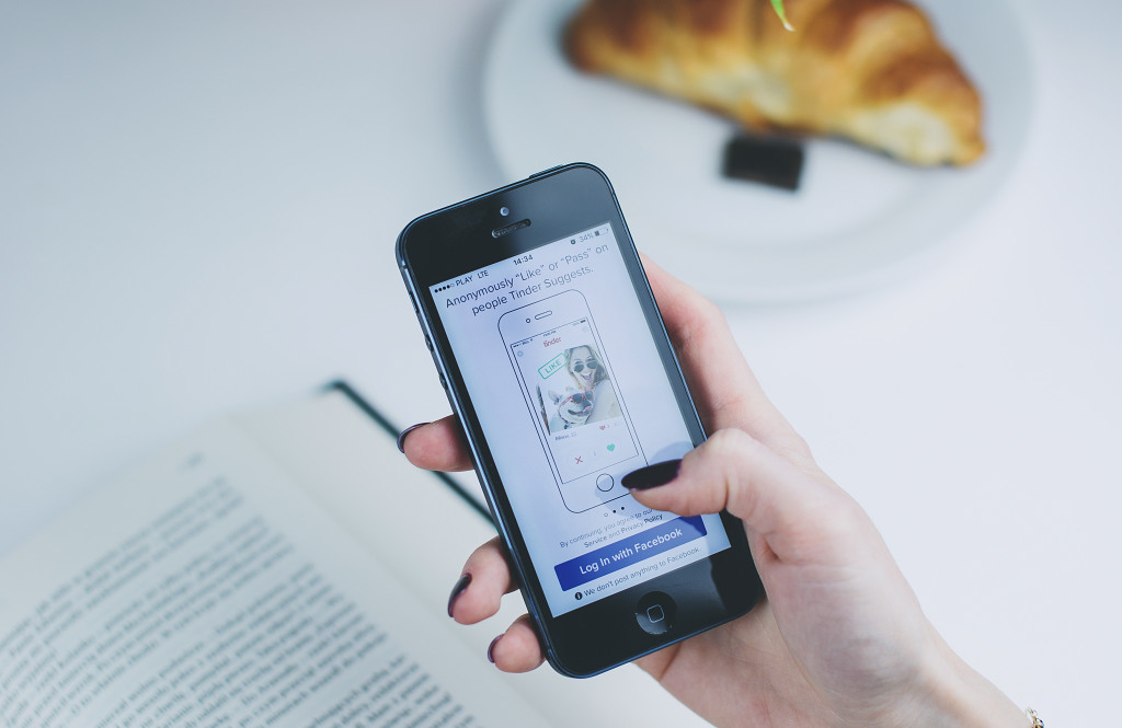 How to Brand Your Own Business By Using Social Sharing Feature